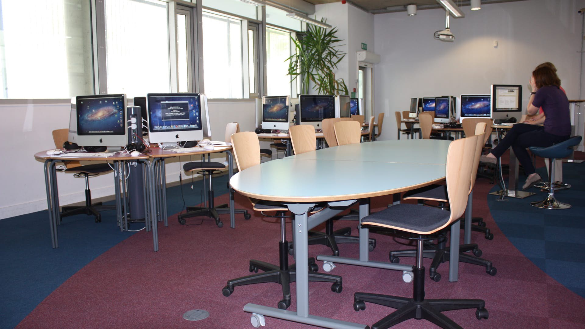 Hire Camden City Learning Centre | Mac Room | VenueScanner