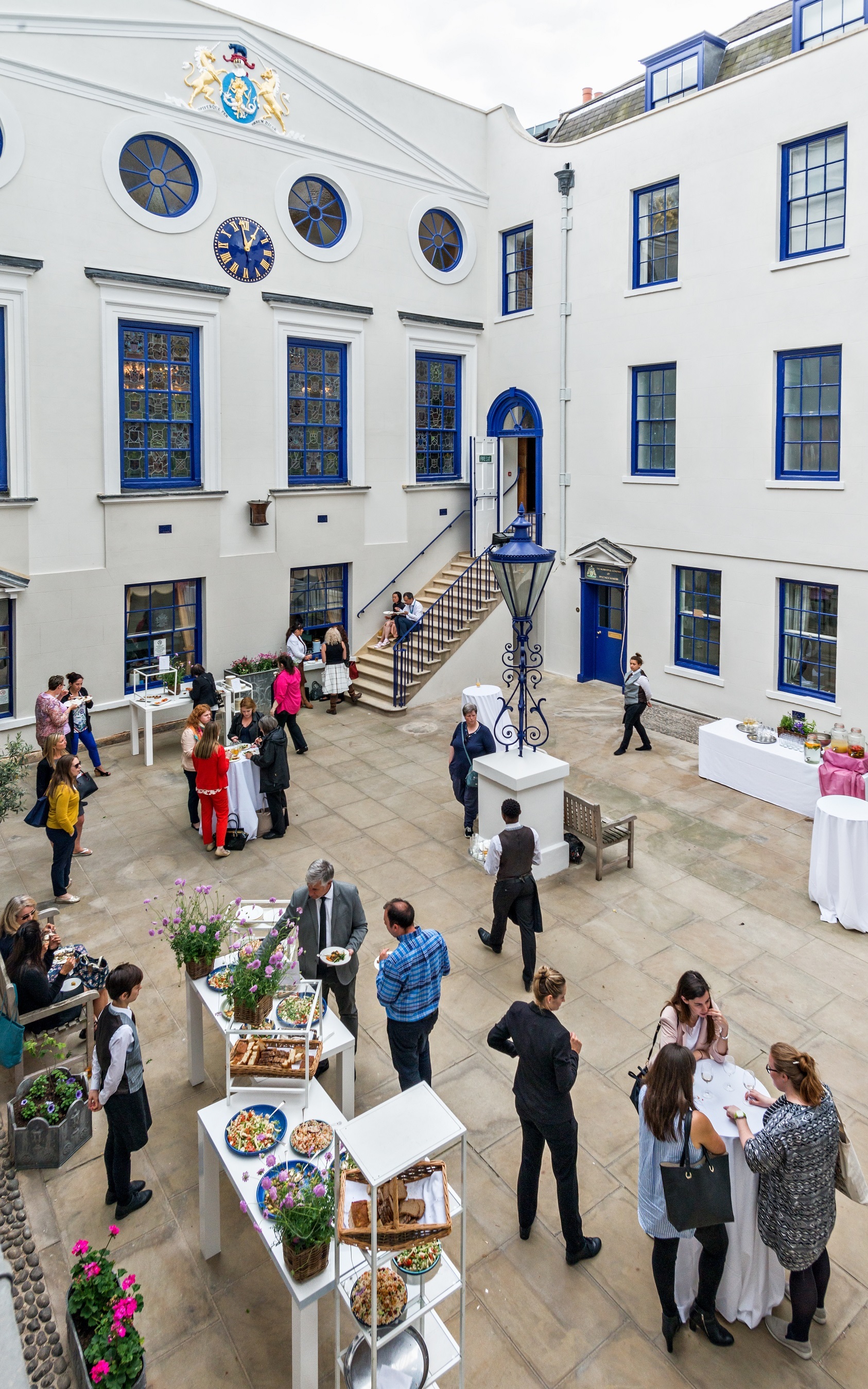 Hire Apothecaries' Hall | Courtyard | VenueScanner