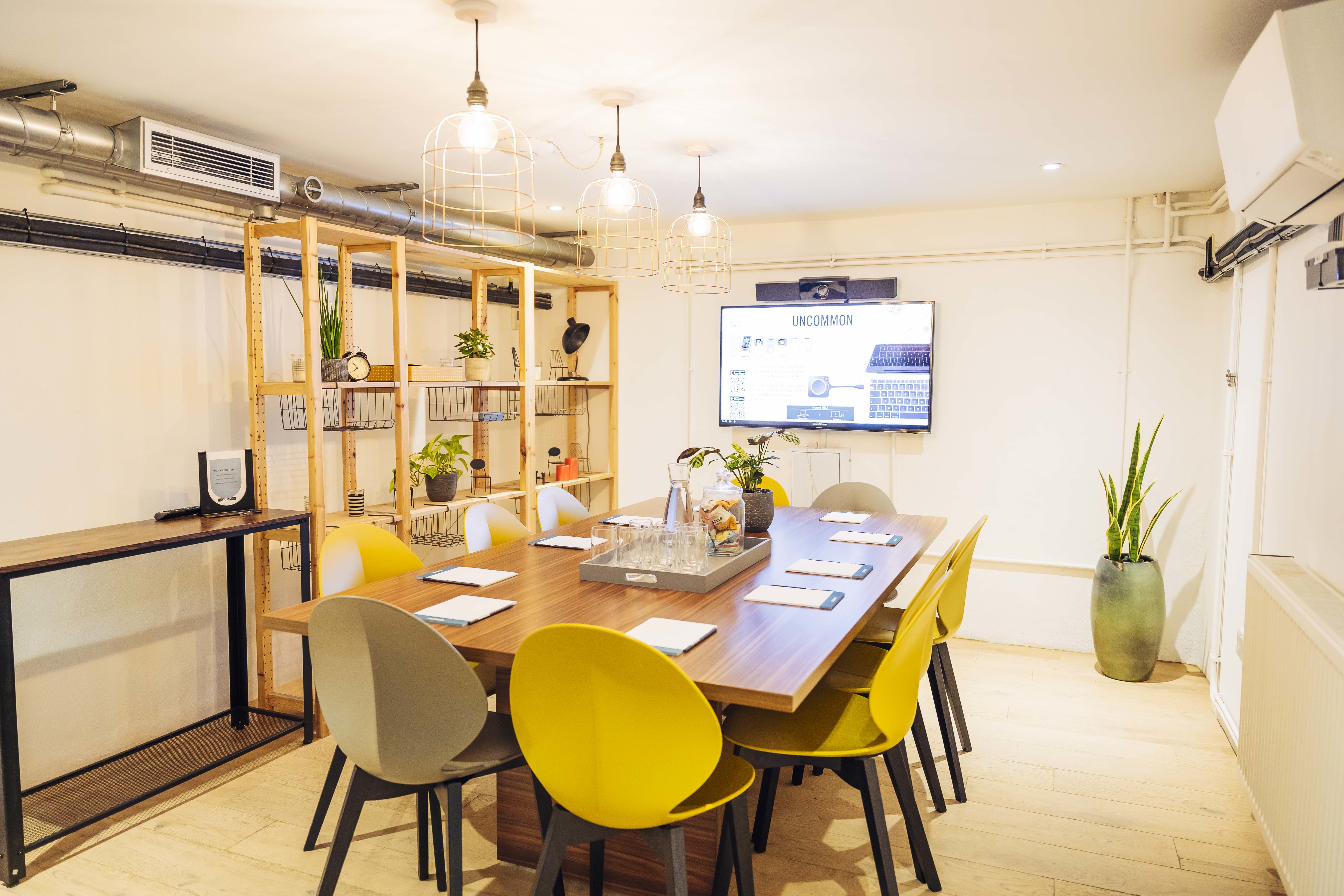 Hire Uncommon Highbury | Meeting Room 3 | VenueScanner