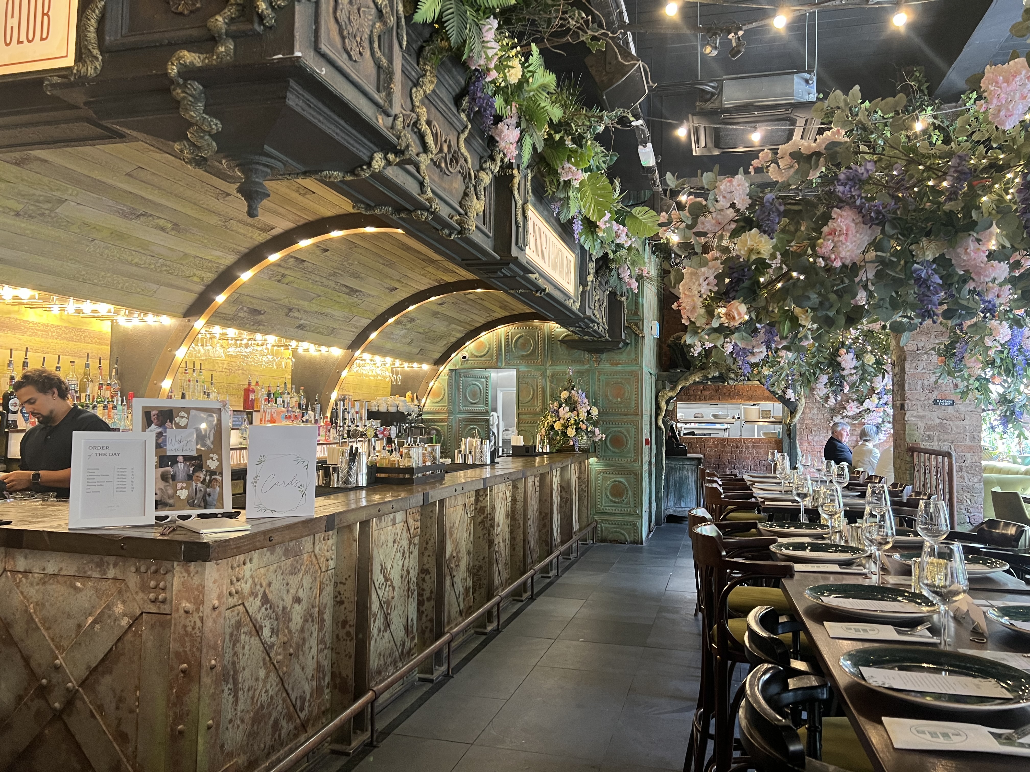 The brunch club store