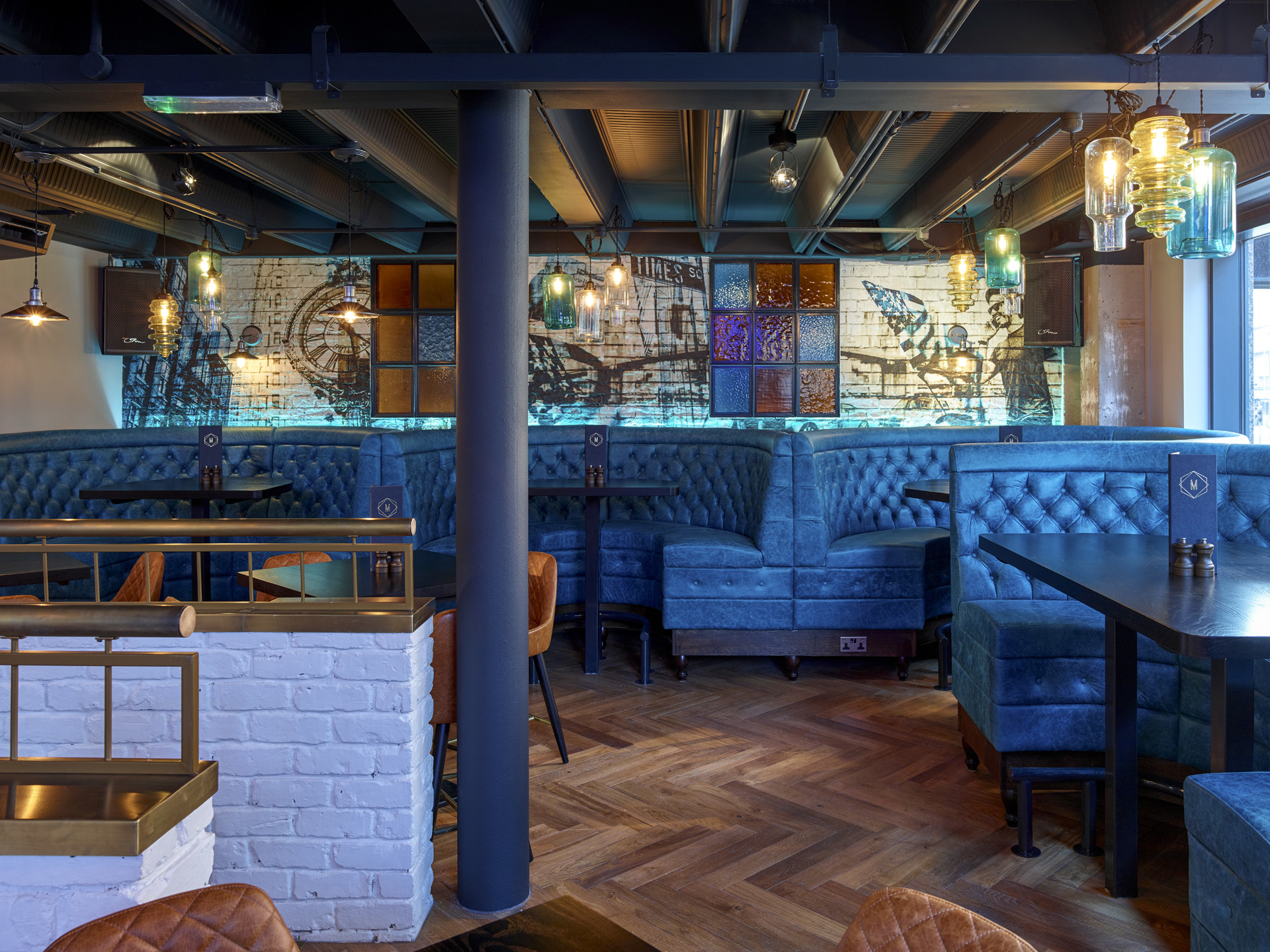 Hire Manahatta Leeds Greek St. | Booth Area | VenueScanner