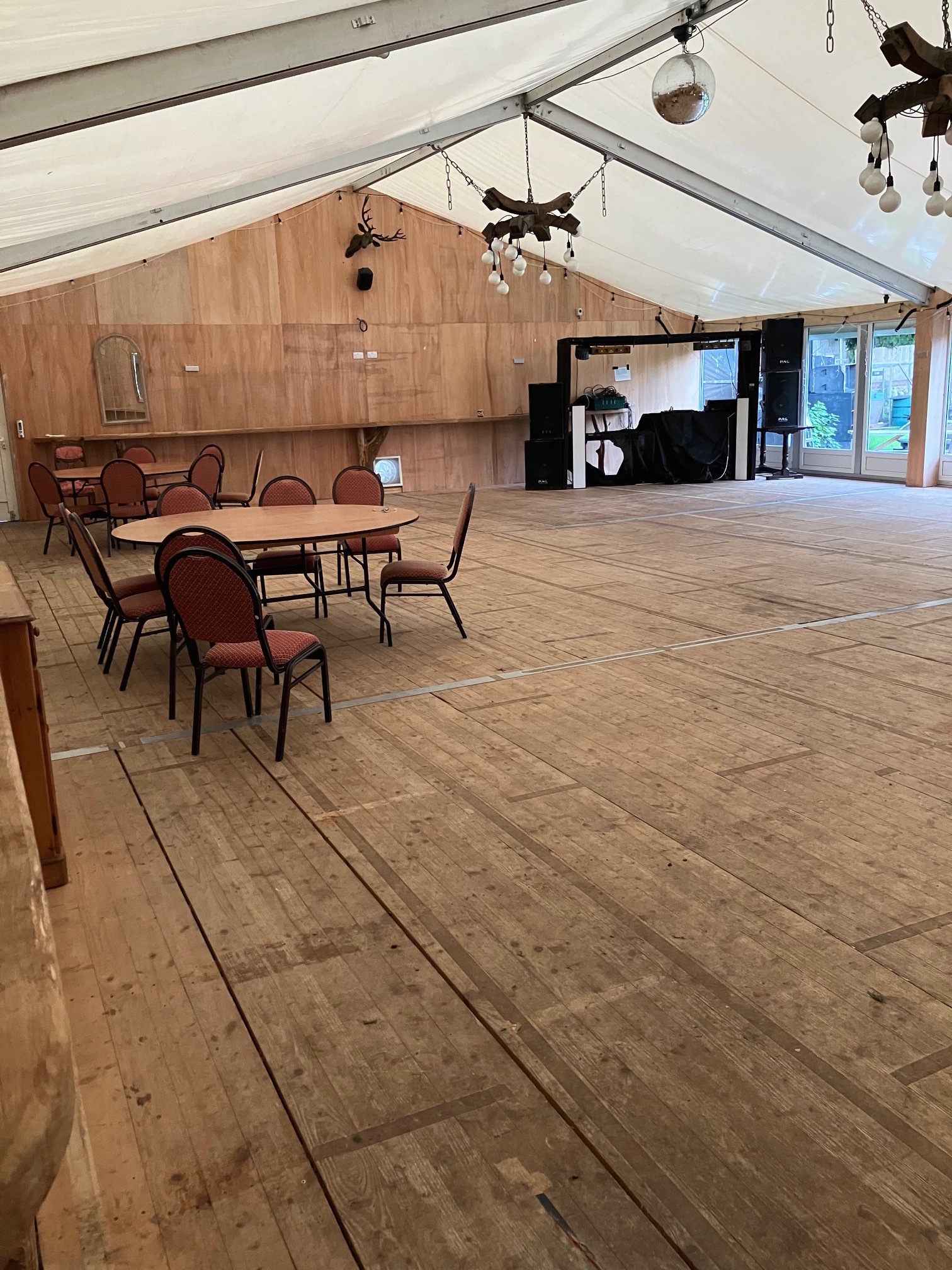 Hire The Bell Inn Marquee | The Bell Inn Pub And The Bell Marquee ...