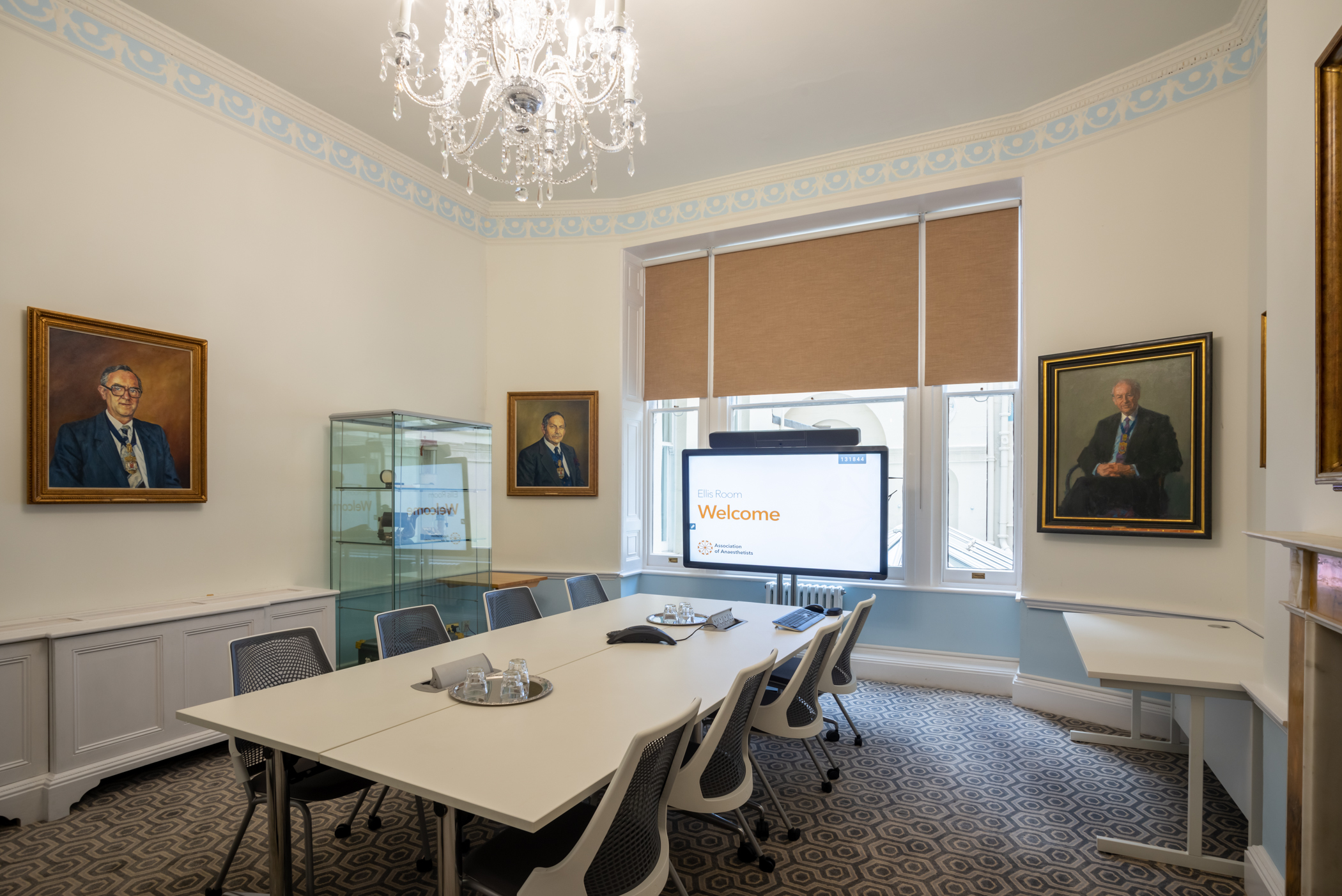 Hire 21 Portland Place | Ellis Room | VenueScanner