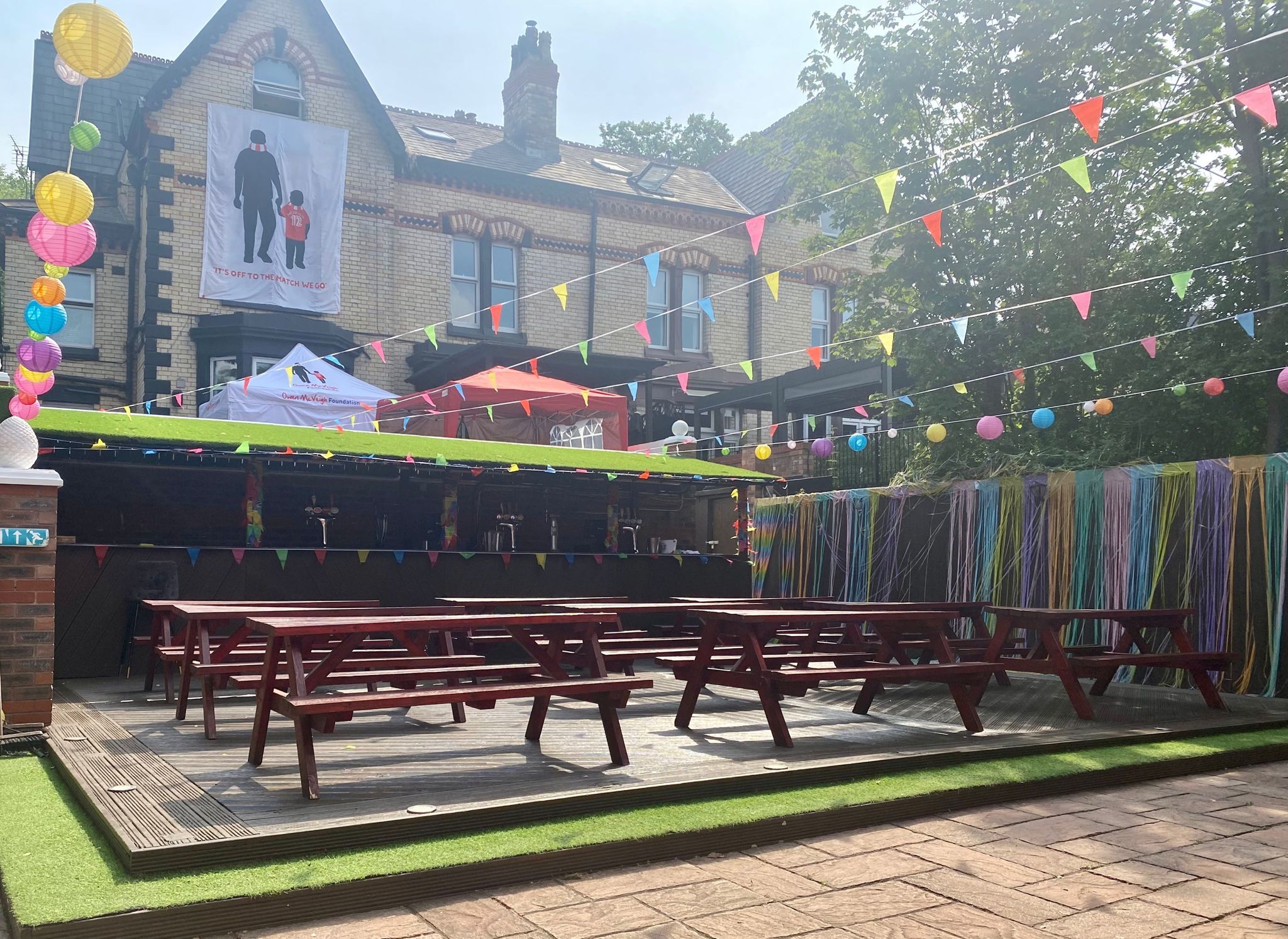 Hire Hotel Anfield | Tiki Bar | VenueScanner