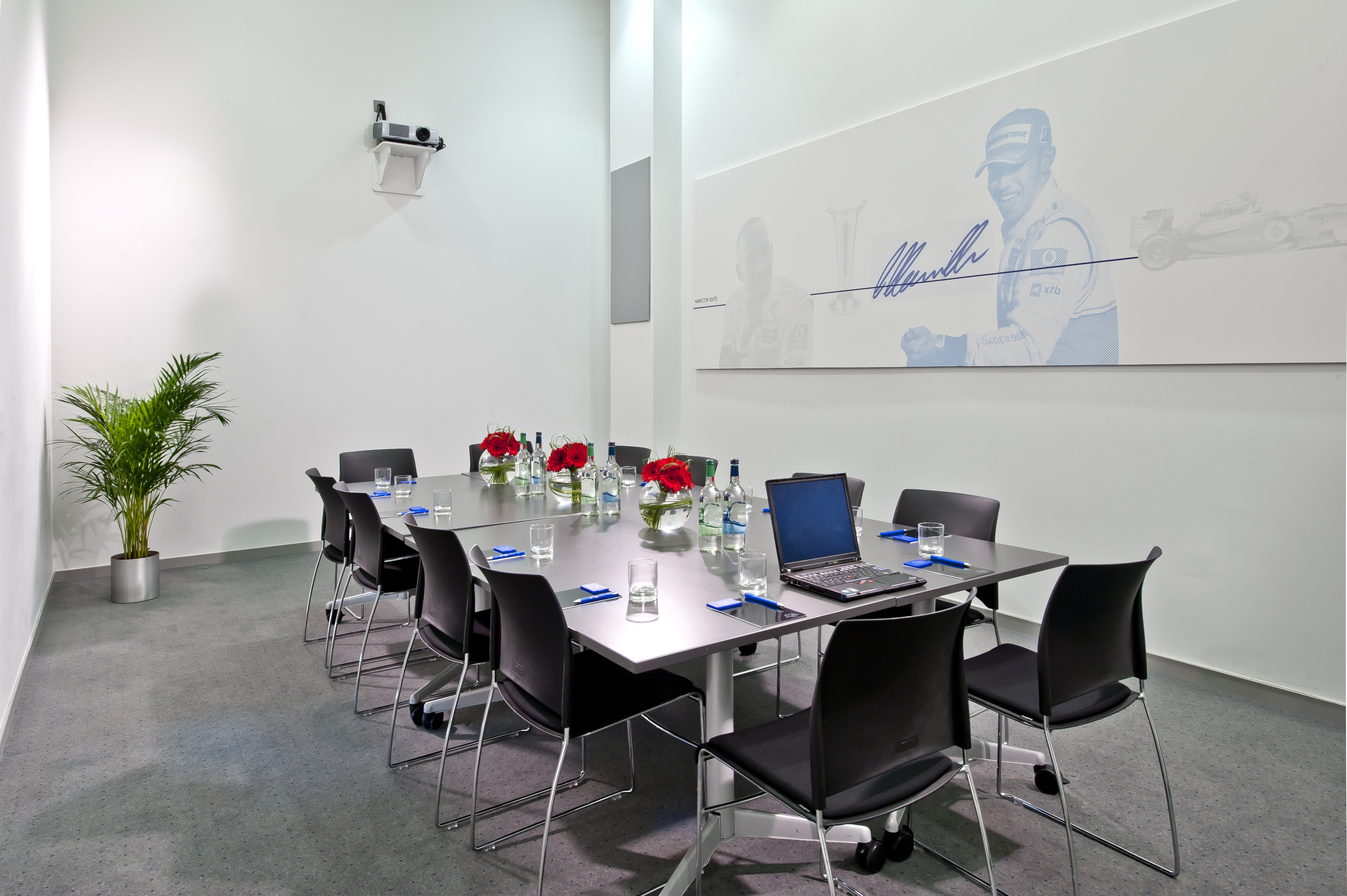 Hire Mercedes - Benz World | Hamilton Suite | VenueScanner