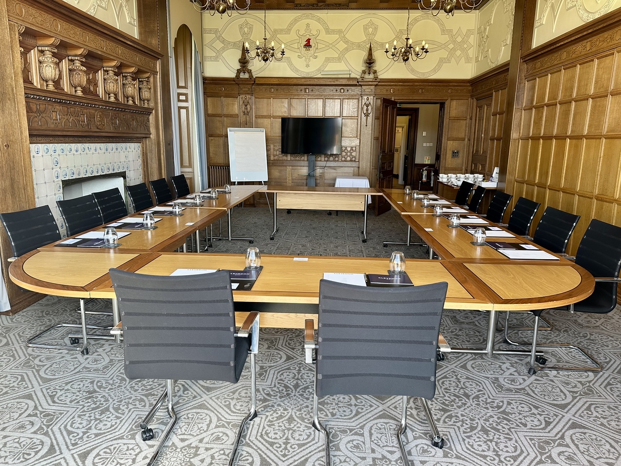 Hire Clevedon Hall | VenueScanner