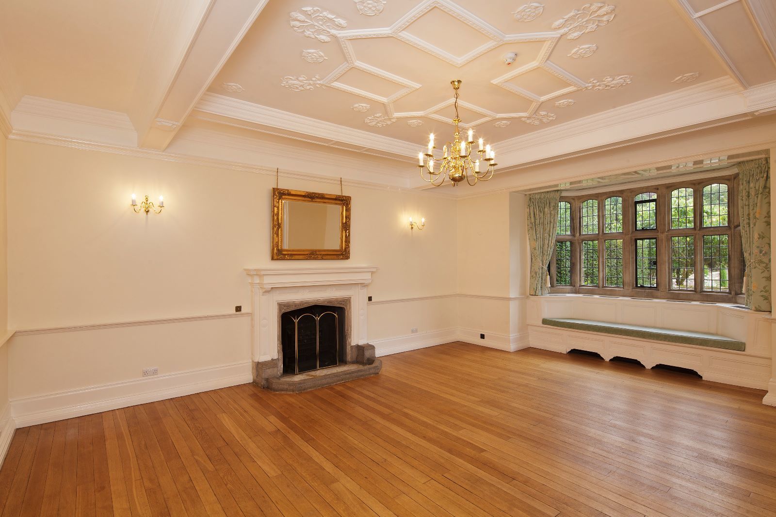 Hire Lanwades Hall | Morning Room | VenueScanner