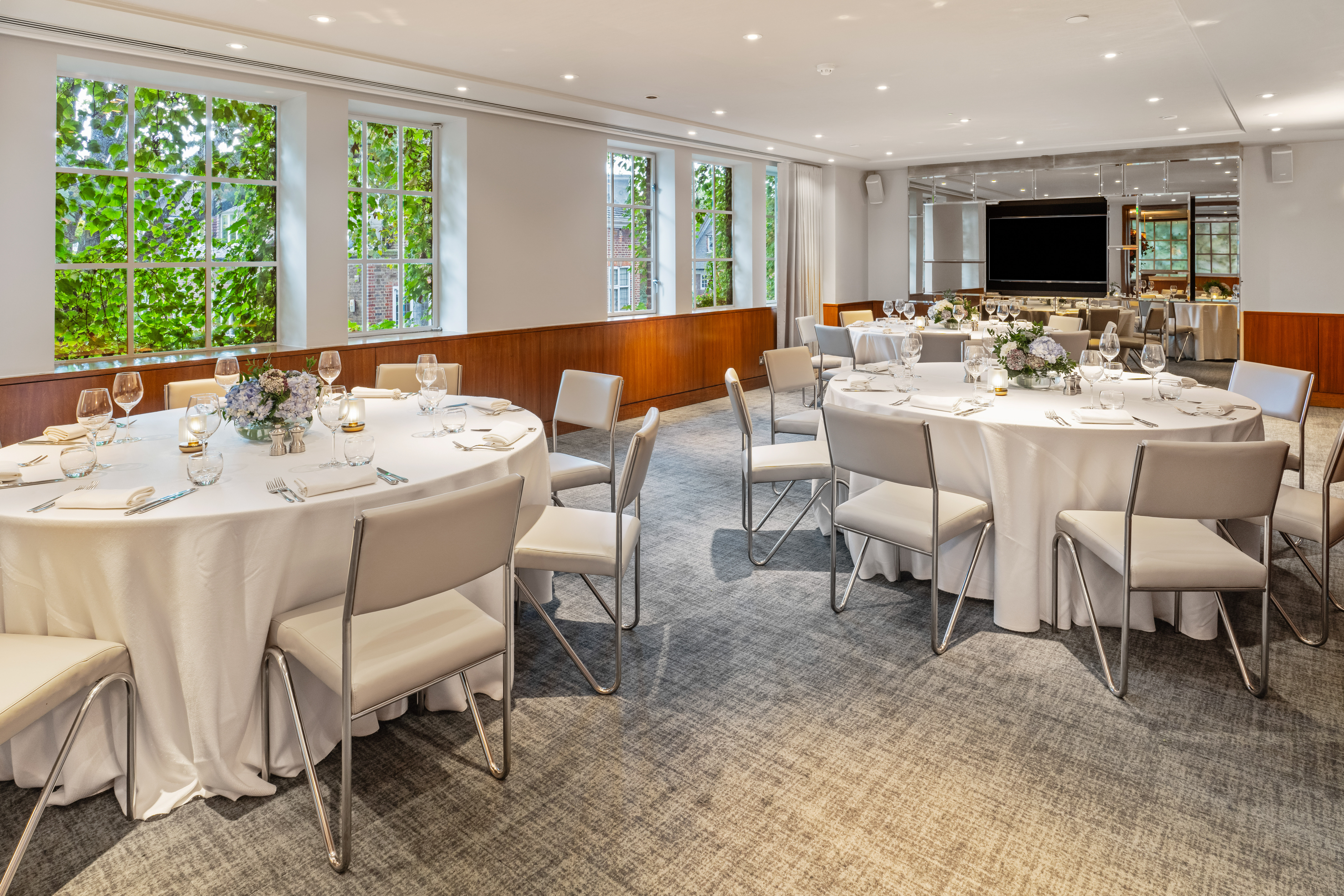Hire Bluebird Chelsea | VenueScanner
