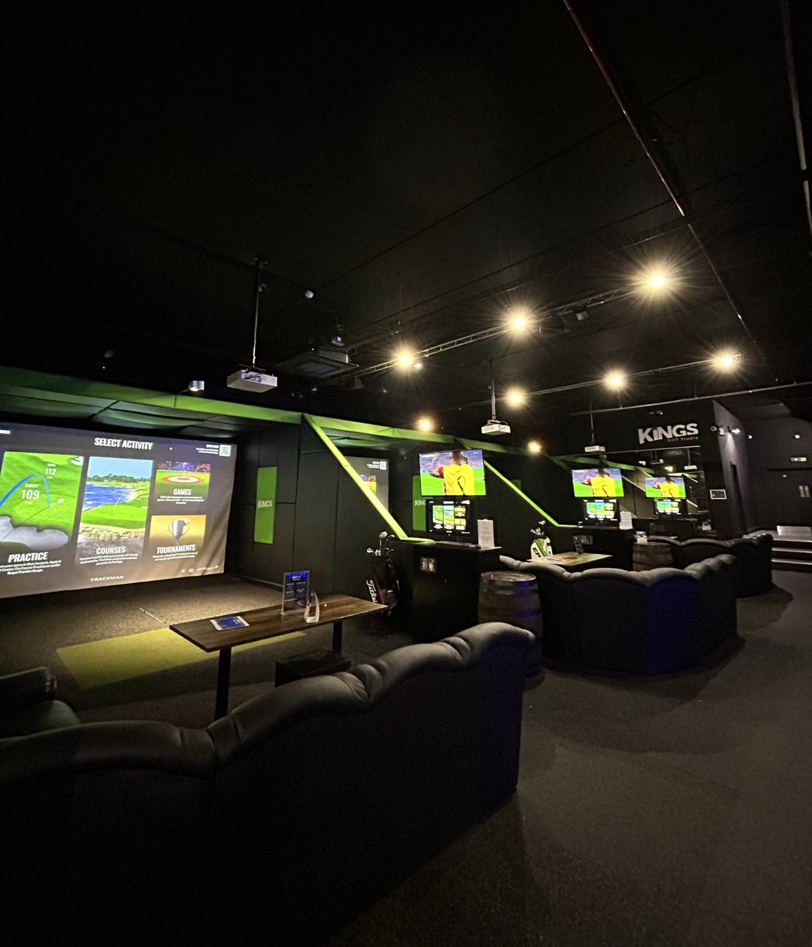 Hire Kings18 | Virtual Golf Bays | VenueScanner